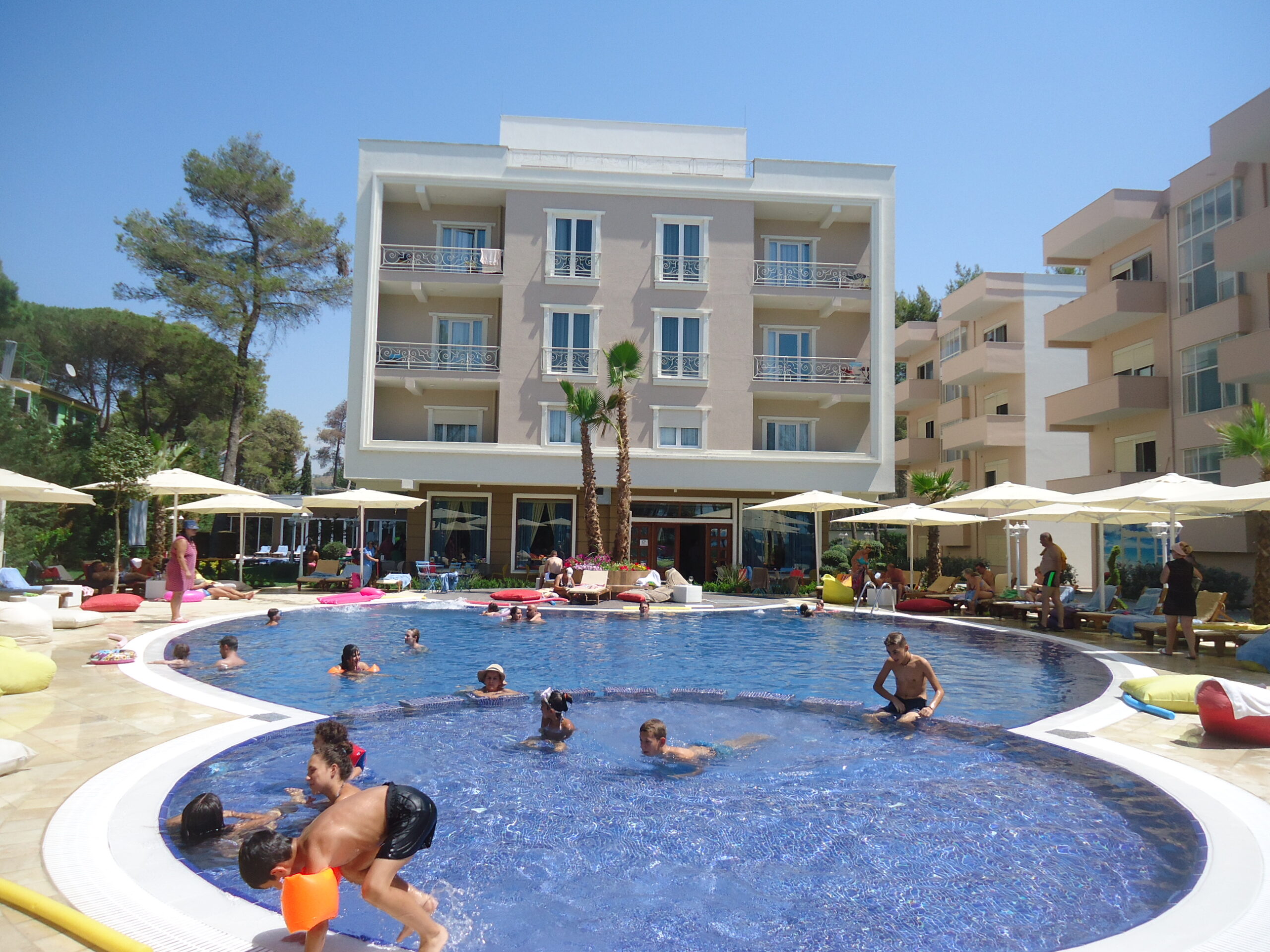 Facilities & Services – Sandy Beach Resort